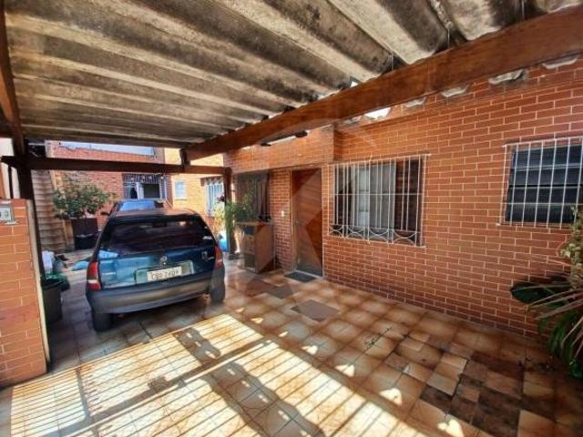 Casa Térrea com 3 Dormitórios, 3 vagas de garagem no Parque Vitoria