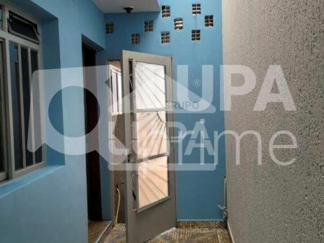 Casa térrea com 3 dormitórios à venda na Vila Nivi!