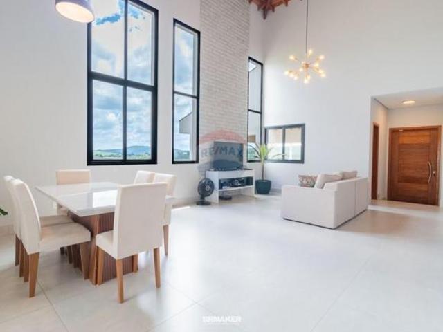 Casa Térrea com 3 dormitórios à Venda no Condomínio 7 Lagos, Itatiba/SP