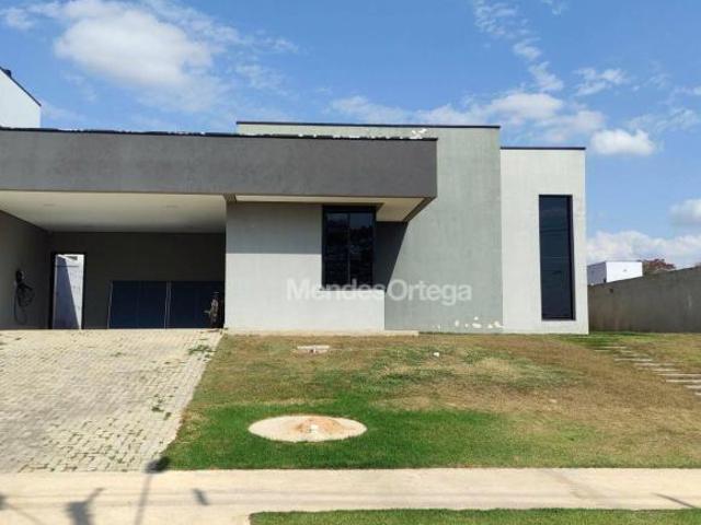 Casa Térrea com 3 dormitórios à venda, 259 m² por R$ 1.550.000 Condomínio Village Ipanema II Ara