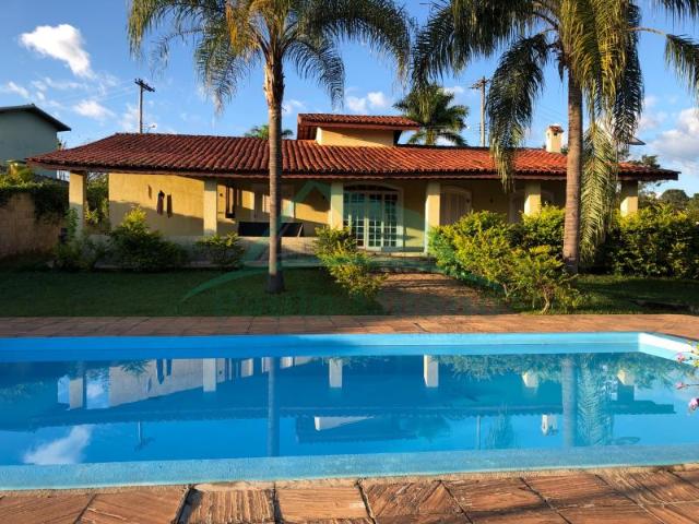 Casa térrea com 3 dormitórios e piscina a venda no Condomínio São José do Ribeirão em Itupeva