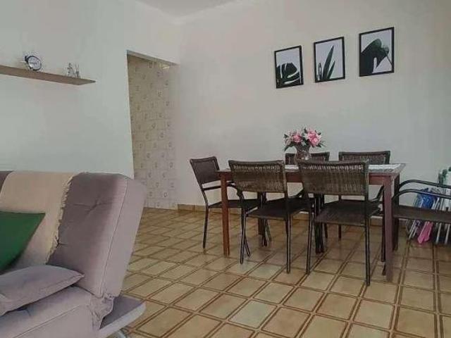 Casa térrea com 3 dormitórios e 1 suíte á venda na praia de Peruíbe