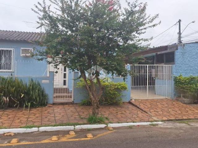 Casa térrea com 3 dormitórios e 2 vagas + Apartamento independente