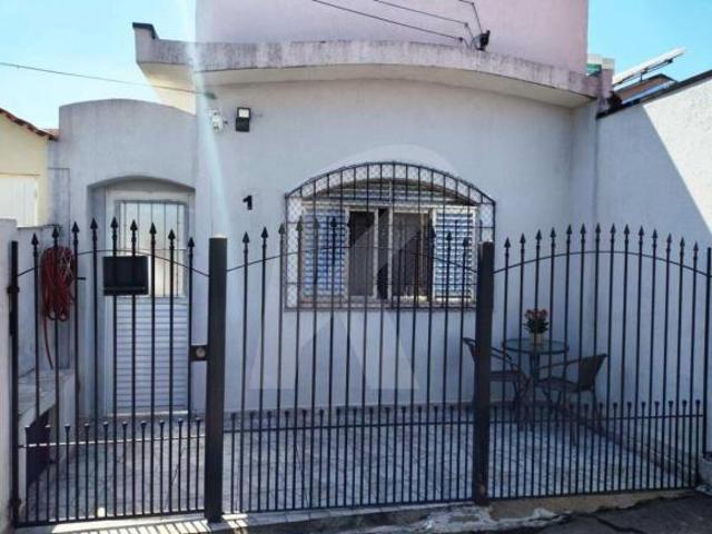 Casa térrea com 3 dormitórios e 2 vagas na Vila Guilherme
