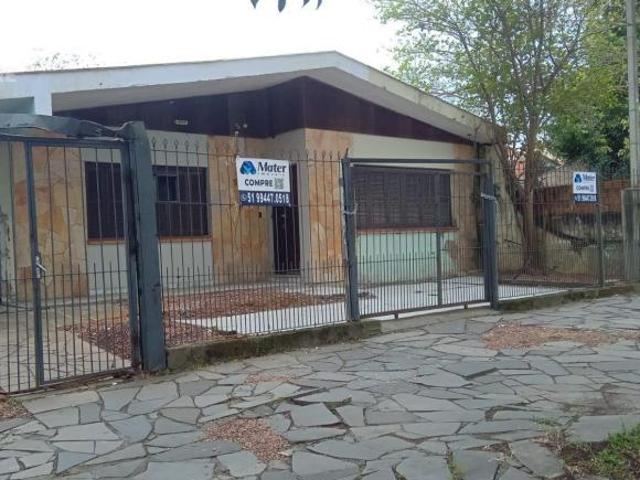 Casa Térrea com 3 dormitórios e 3 vagas de garagem