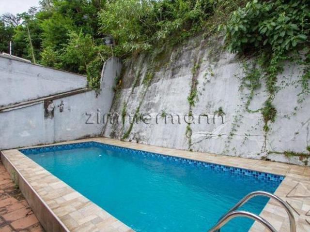 CASA TÉRREA COM 3 DORMITÓRIOS E 3 VAGAS NO PACAEMBU