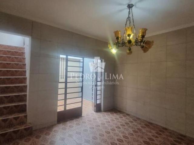 Casa Térrea com 3 Dormitórios na Penha