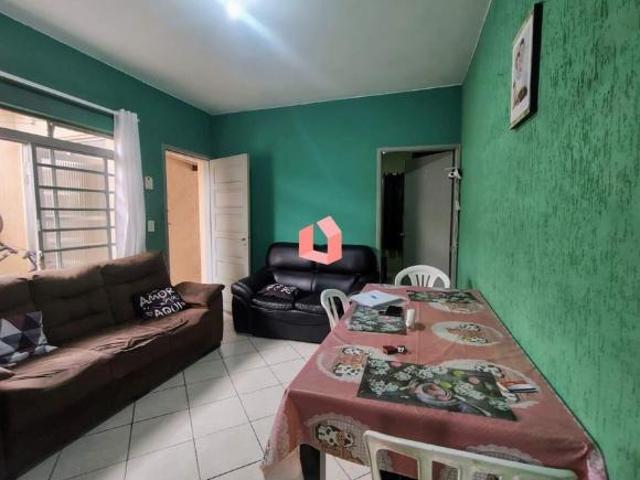 Casa térrea com 3 dormitórios no Bairro Alves Dias, São Bernardo do Campo