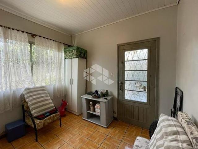 Casa térrea com 3 dormitórios, no bairro Igara em canoas/RS