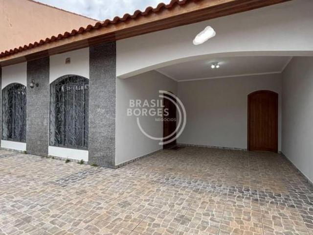 Casa Térrea com 3 Dormitórios no Central Parque