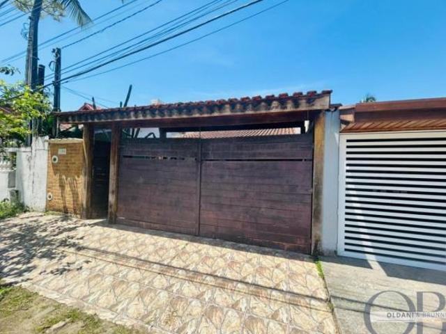 CASA TÉRREA COM 3 DORMITÓRIOS NO ITAGUÁ