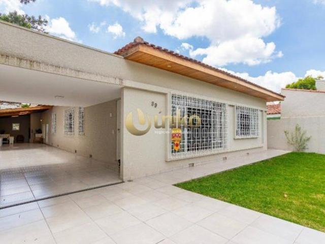 Casa Térrea com 3 Dormitórios no Jardim Social