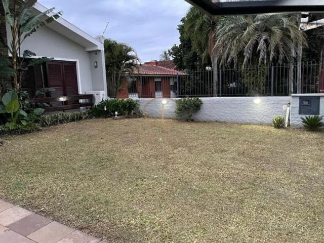Casa terrea com 3 dormitorios, sendo 1 suite niteroi Canoas/RS