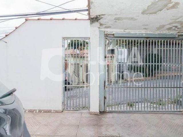 Casa térrea com 3 dormitórios sendo 1 suíte á venda no Tucuruvi