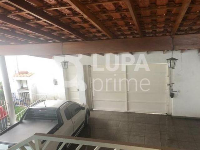 Casa Térrea com 3 dormitórios sendo 1 suíte á venda no Tucuruvi com piscina