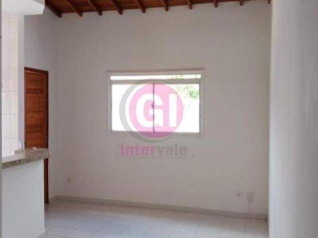 Casa Térrea com 3 dormitórios, sendo 1 suite! Localizada no Bairro Santa Rosa em São José dos Campos