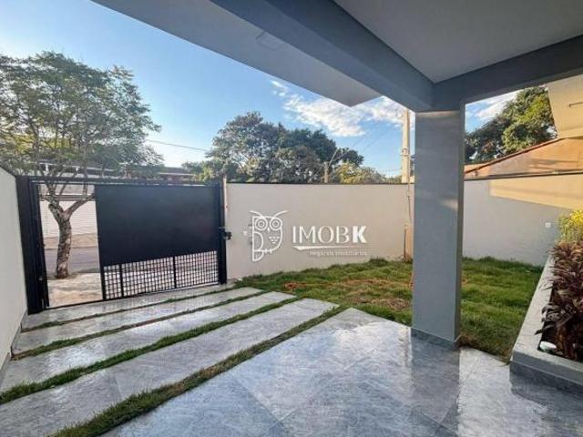 Casa térrea com 3 dormitórios sendo 2 suítes à venda, por R$ 800.000 Parque Residencial Jundiaí II