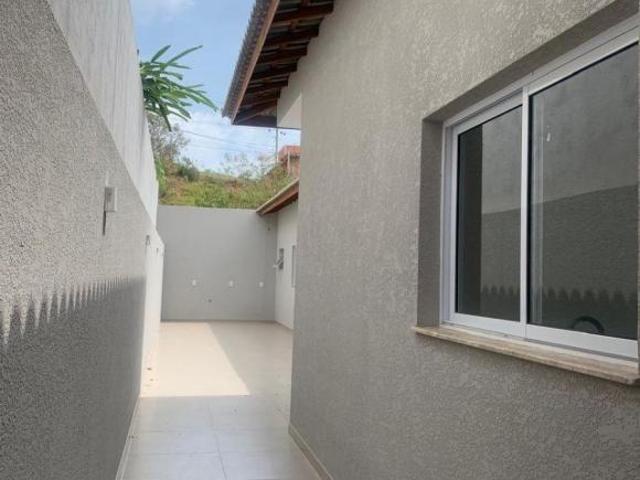 casa térrea com 3 dormitórios sendo uma suíte, excelente oportunidade/ Bom Jesus dos Perdões