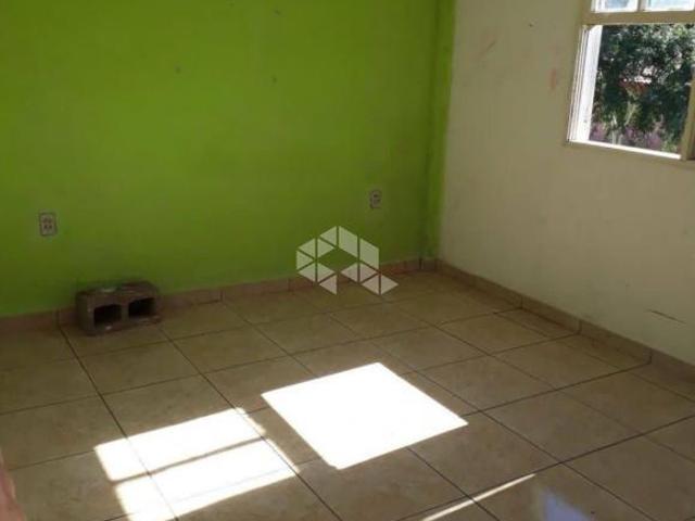 casa térrea, com 3 dormitórios/quartos, uma vaga/box bairro Lomba Do Pinheiro