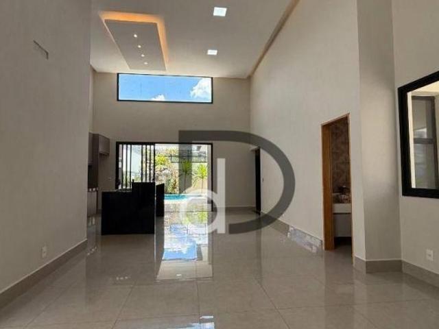 Casa térrea com 3 quarto suítes, em Valinhos, 1.700.000,00