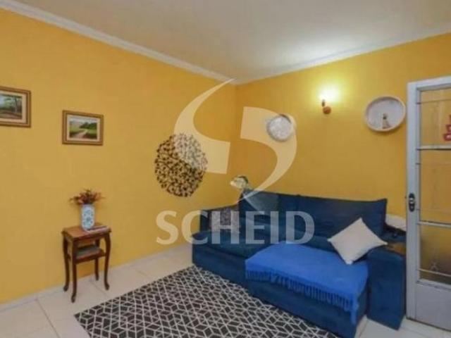 Casa térrea com 3 quartos medindo 200 m2 na região da Cidade Dutra