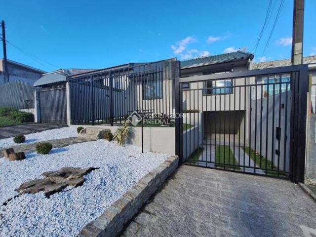 Casa térrea com 3 quartos no Bairro Barreirinha!