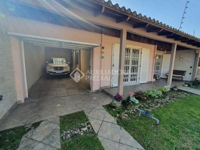 Casa térrea com 3 quartos no bairro Hípica