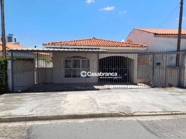 Casa térrea com 3 quartos no Jardim dos Estados