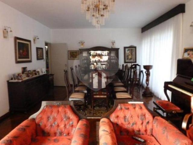 Casa térrea com 3 quartos à venda em Caxingui SP