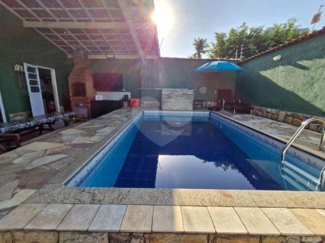 Casa térrea com 3 quartos à venda em Caiçara SP