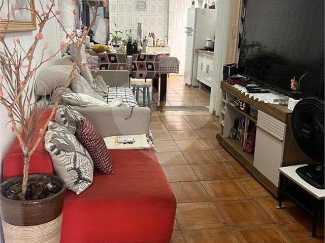 Casa térrea com 3 quartos à venda em Caiçara SP