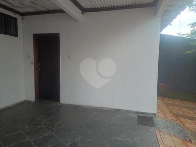 Casa térrea com 3 quartos à venda em Campininha SP