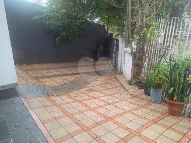 Casa térrea com 3 quartos à venda em Campininha SP