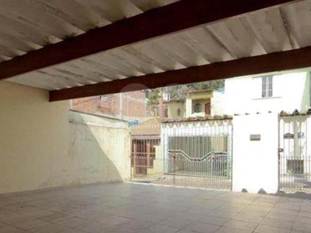 Casa térrea com 3 quartos à venda em Chora menino SP