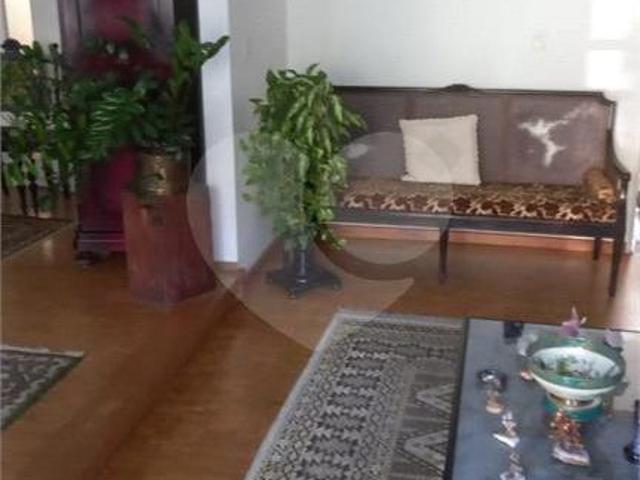 Casa térrea com 3 quartos à venda em Aclimação SP