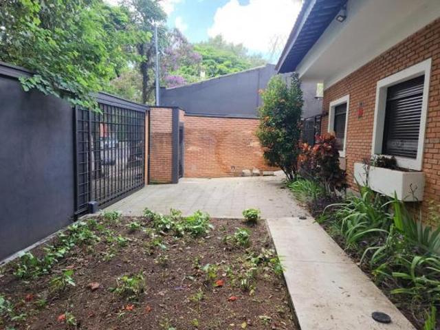 Casa térrea com 3 quartos à venda em Alto de pinheiros SP