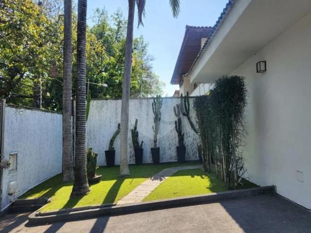 Casa térrea com 3 quartos à venda em Alto de pinheiros SP