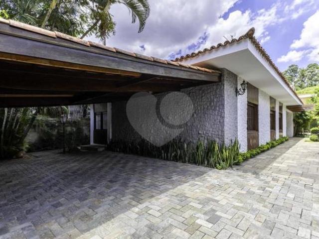 Casa térrea com 3 quartos à venda em Alto de pinheiros SP