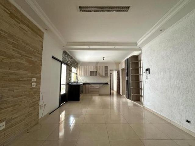 Casa térrea com 3 quartos à venda em Bortolândia SP