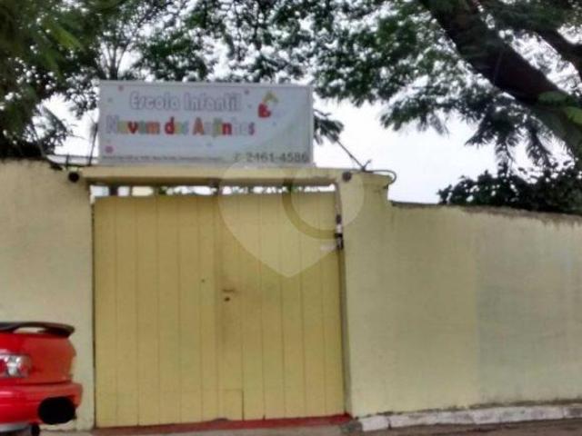 Casa térrea com 3 quartos à venda em Gopoúva SP