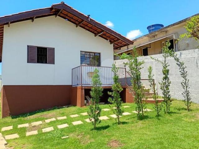 Casa térrea com 3 quartos à venda em Guaxinduva SP