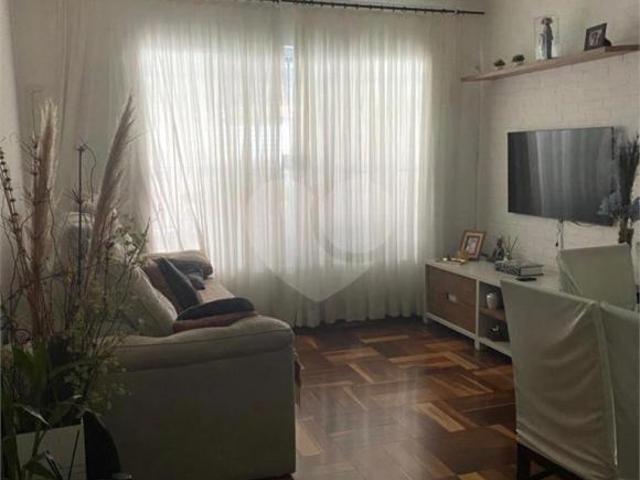 Casa térrea com 3 quartos à venda em Engenheiro goulart SP