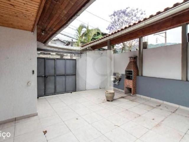 Casa térrea com 3 quartos à venda em Horto florestal SP