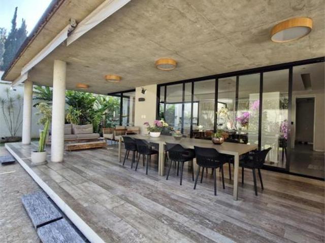 Casa térrea com 3 quartos à venda em Interlagos SP
