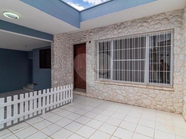 Casa térrea com 3 quartos à venda em Jardim caravelas SP