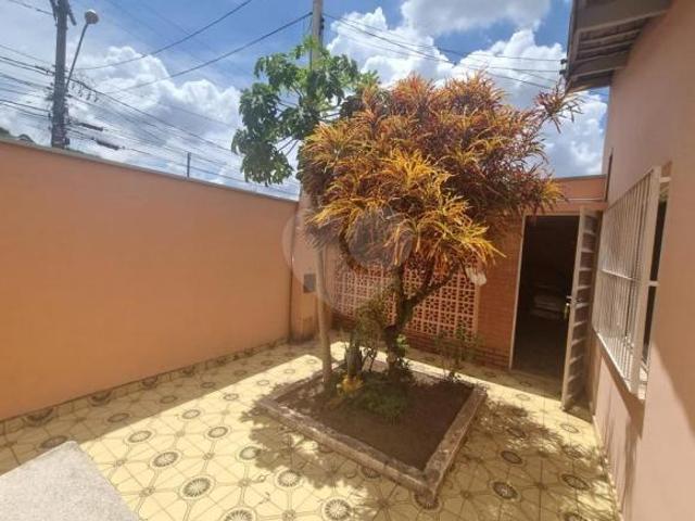 Casa térrea com 3 quartos à venda em Jardim Danúbio SP
