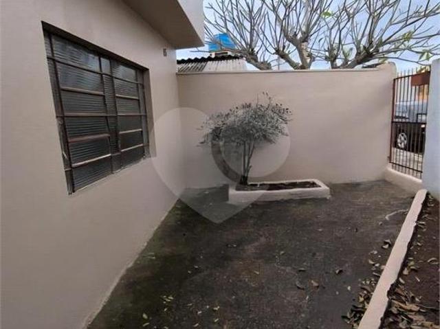 Casa térrea com 3 quartos à venda em Jardim Guanabara SP