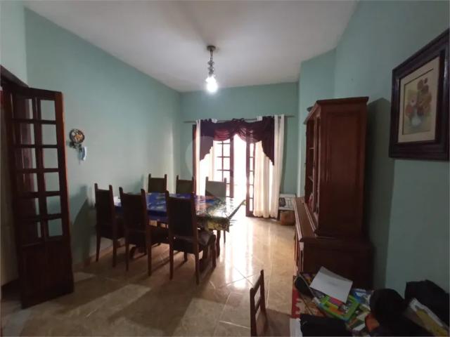 Casa térrea com 3 quartos à venda em Jardim Guapira SP