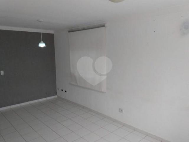 Casa térrea com 3 quartos à venda em Jardim guarapiranga SP