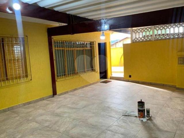 Casa térrea com 3 quartos à venda em Jardim Peri SP